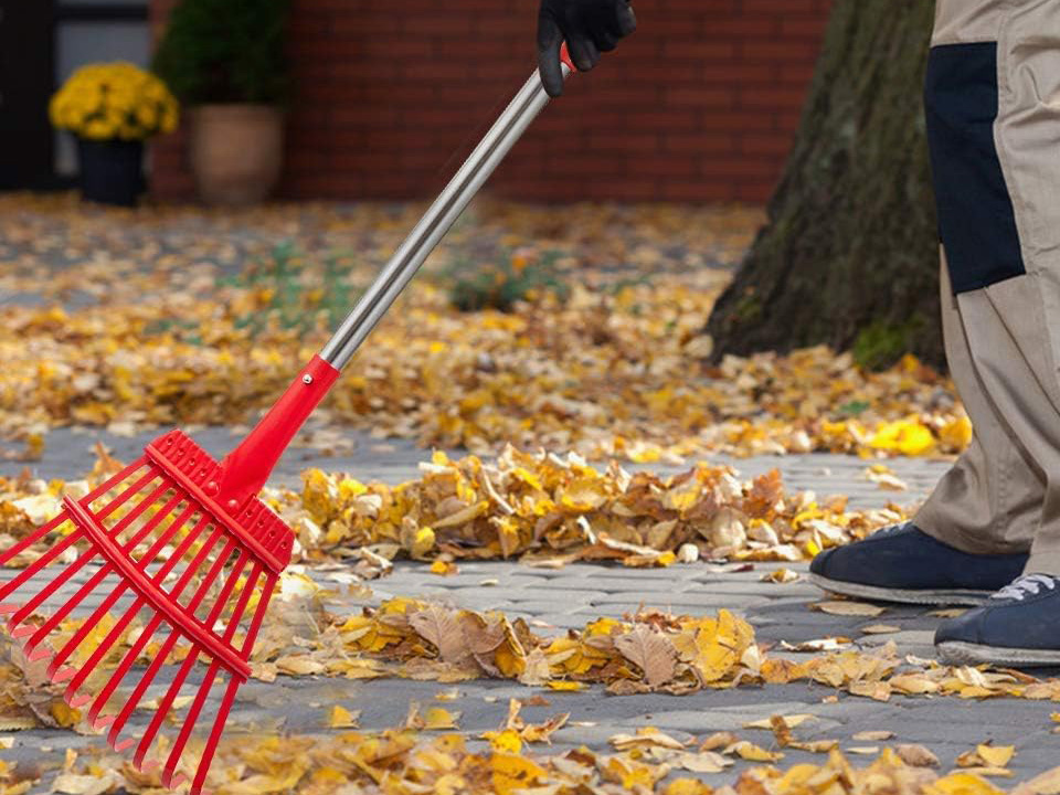 Adjustable Garden Rake, 34" - 55" Adjustable Lightweight Aluminum ...